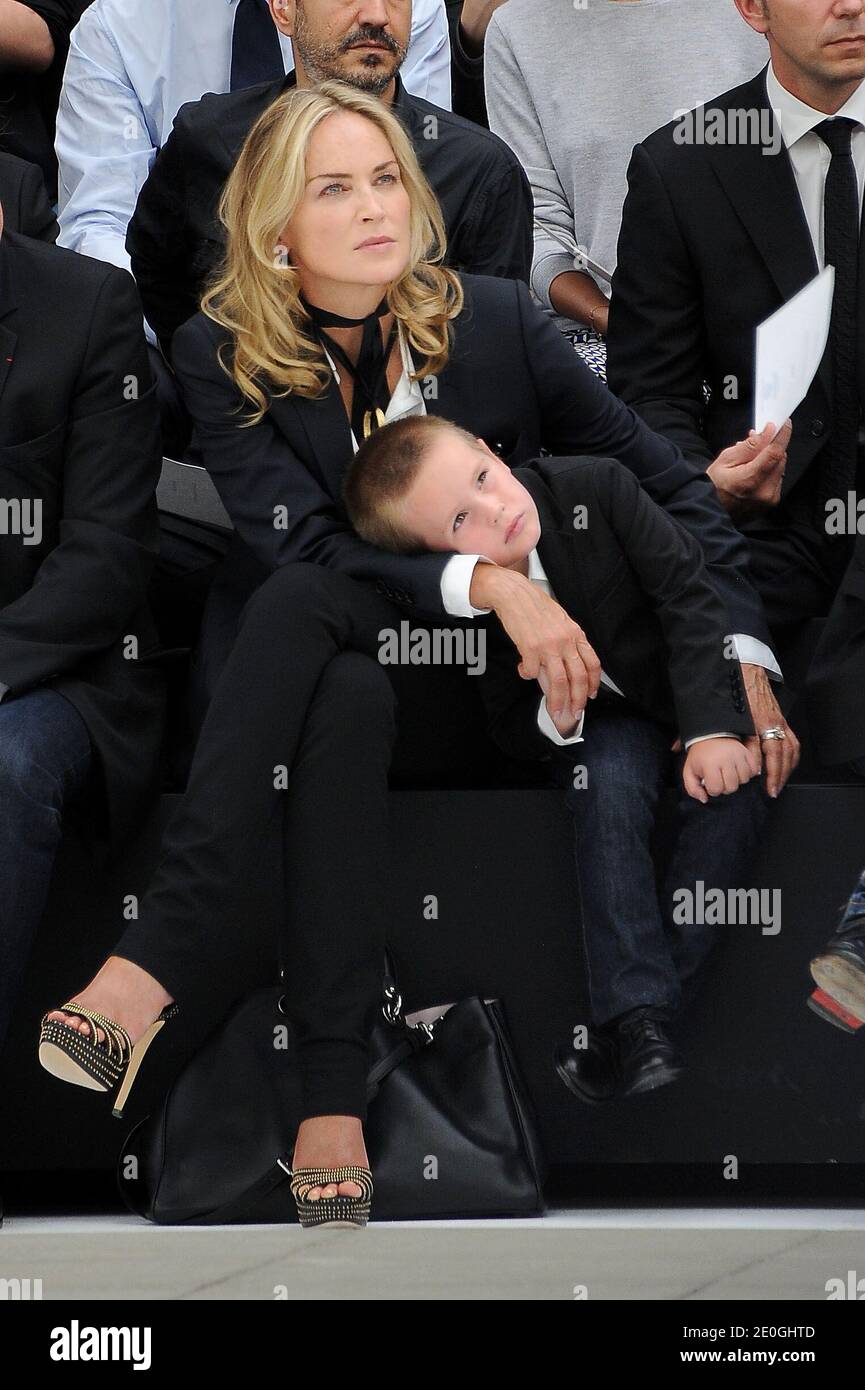Sharon stone and son quinn stone hi-res stock photography and images ...
