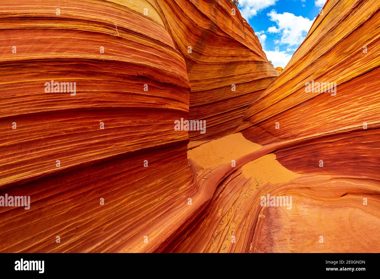 The Wave is a famous sandstone rock formation located in Coyote Buttes ...