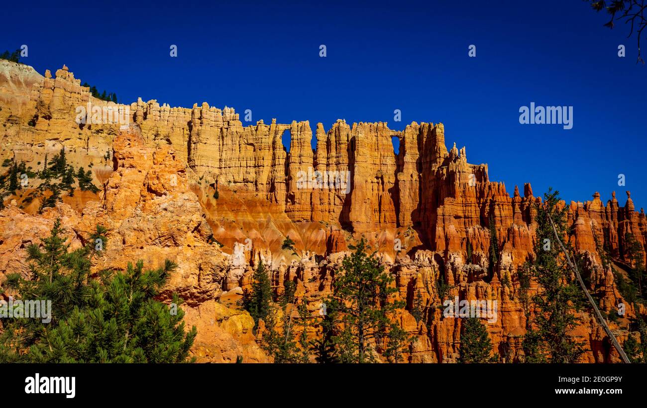 Wall of windows bryce canyon hi-res stock photography and images - Alamy