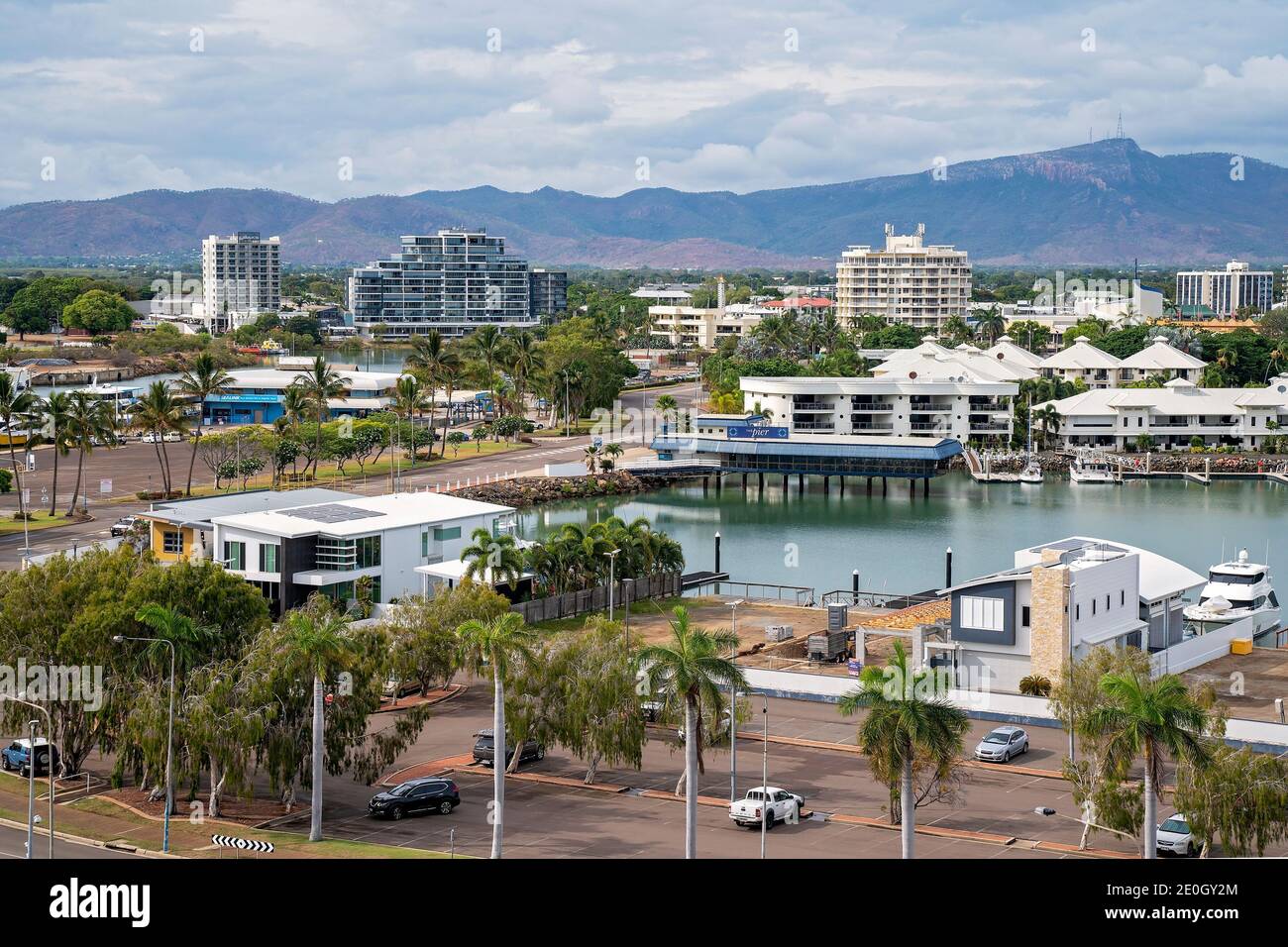 Townsville City Skyline High Resolution Stock Photography and Images ...