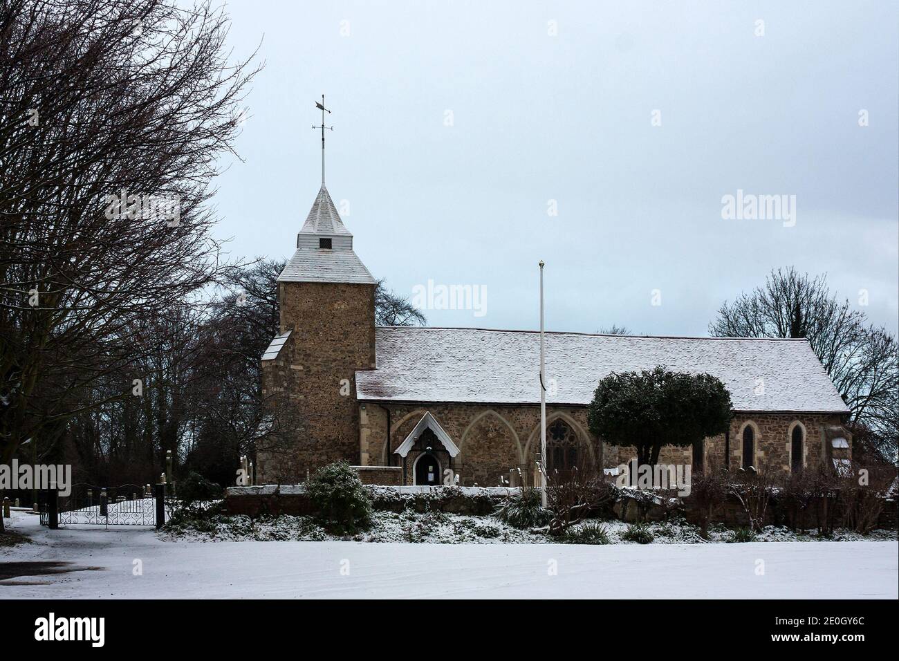 SOUTHEND-ON-SEA, ESSEX, UK - JANUARY 05, 2009: Exterior view St Mary ...