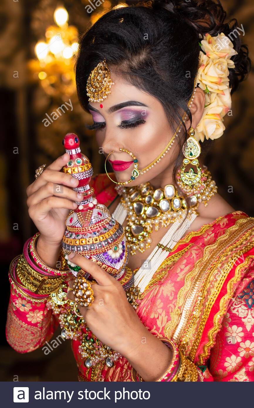 Portrait Indian Bride In Traditional High Resolution Stock Photography ...