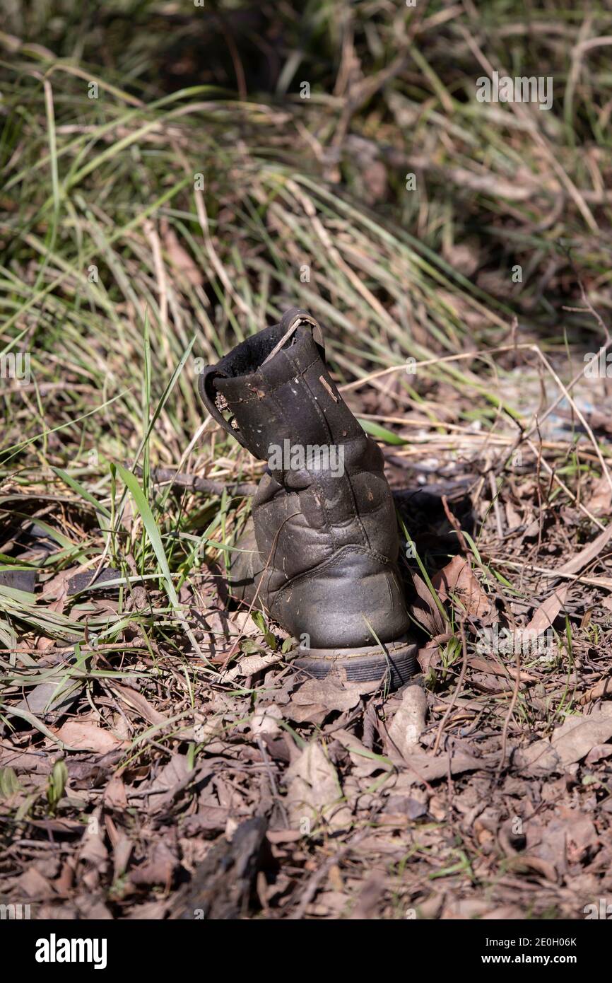Litter rubbish shoe waste hi-res stock photography and images - Alamy