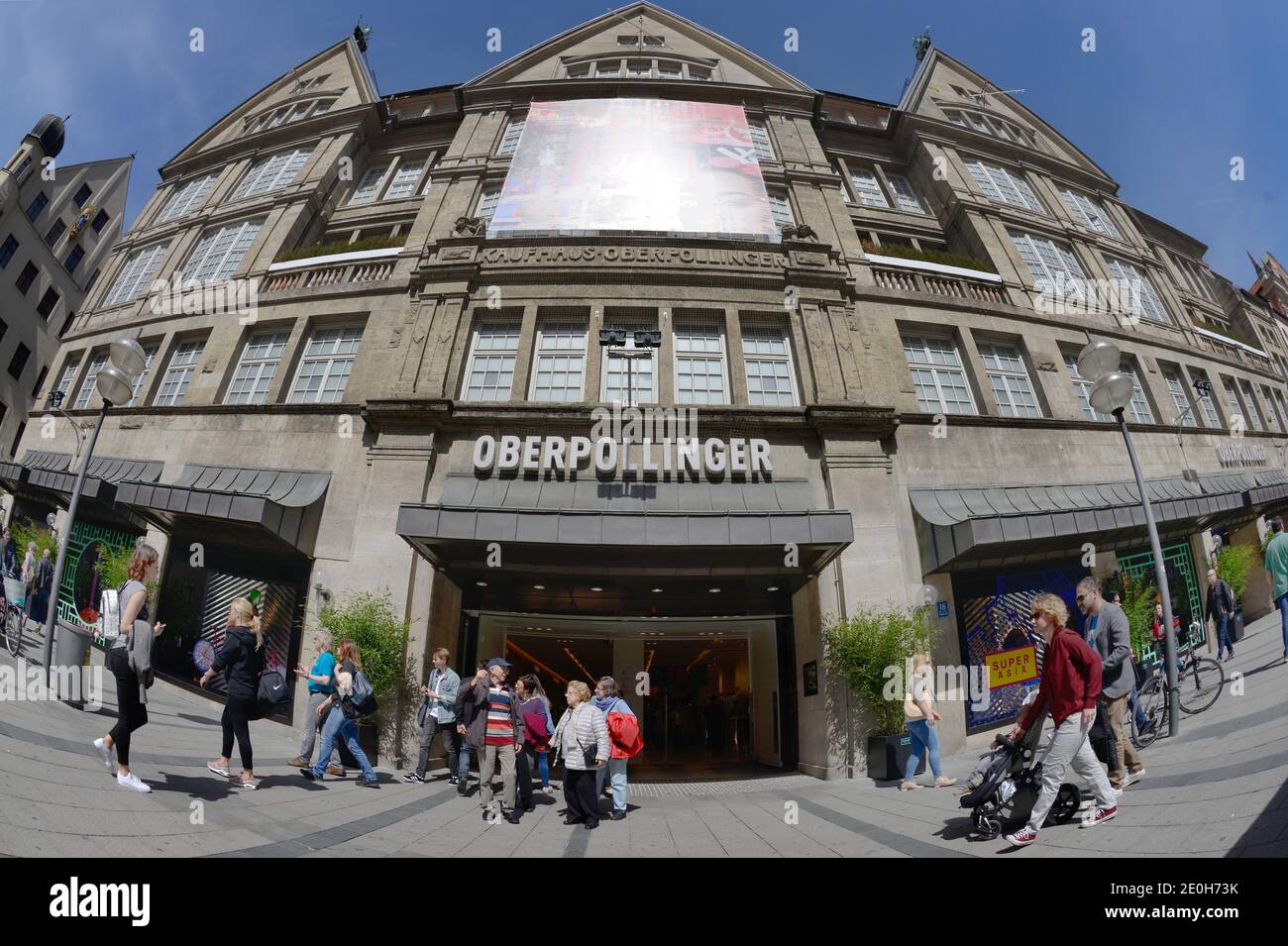 Neuhauser strasse hi-res stock photography and images - Alamy