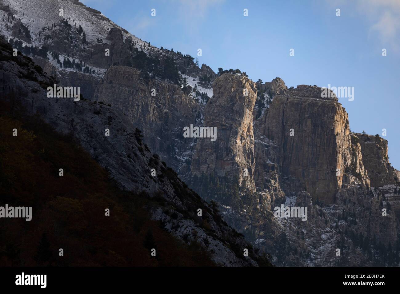 Snowy mountains landscape in the Aragonese Pyrenees. Selva de Oza ...