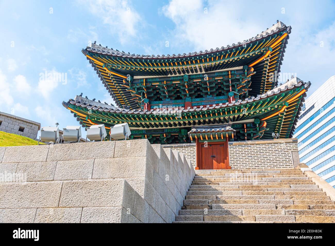 Sungnyemun Gate in Seoul, Republic of Korea Stock Photo - Alamy