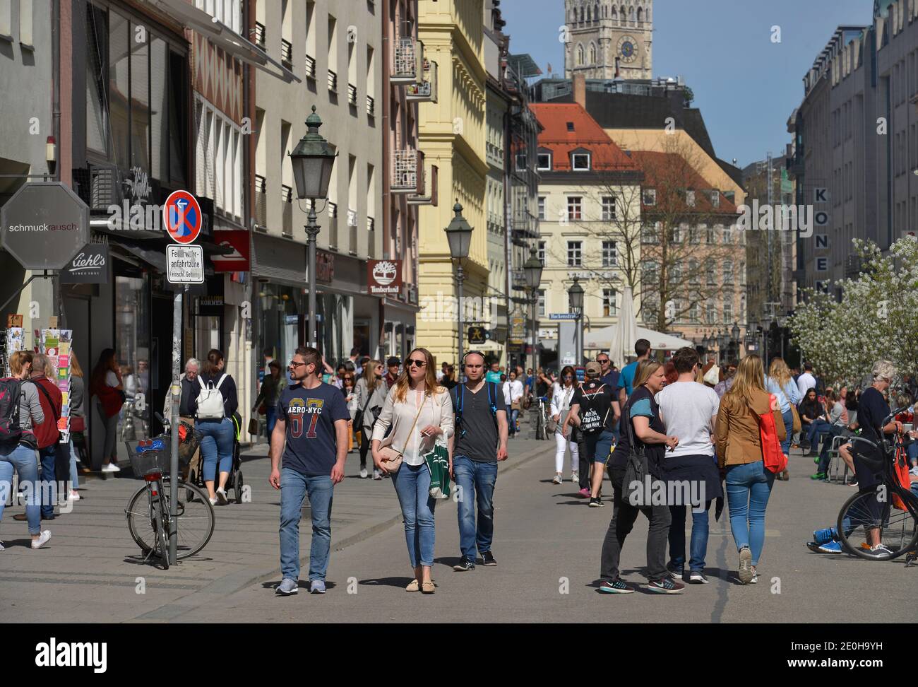 Munchen sendlinger strasse hi-res stock photography and images - Alamy