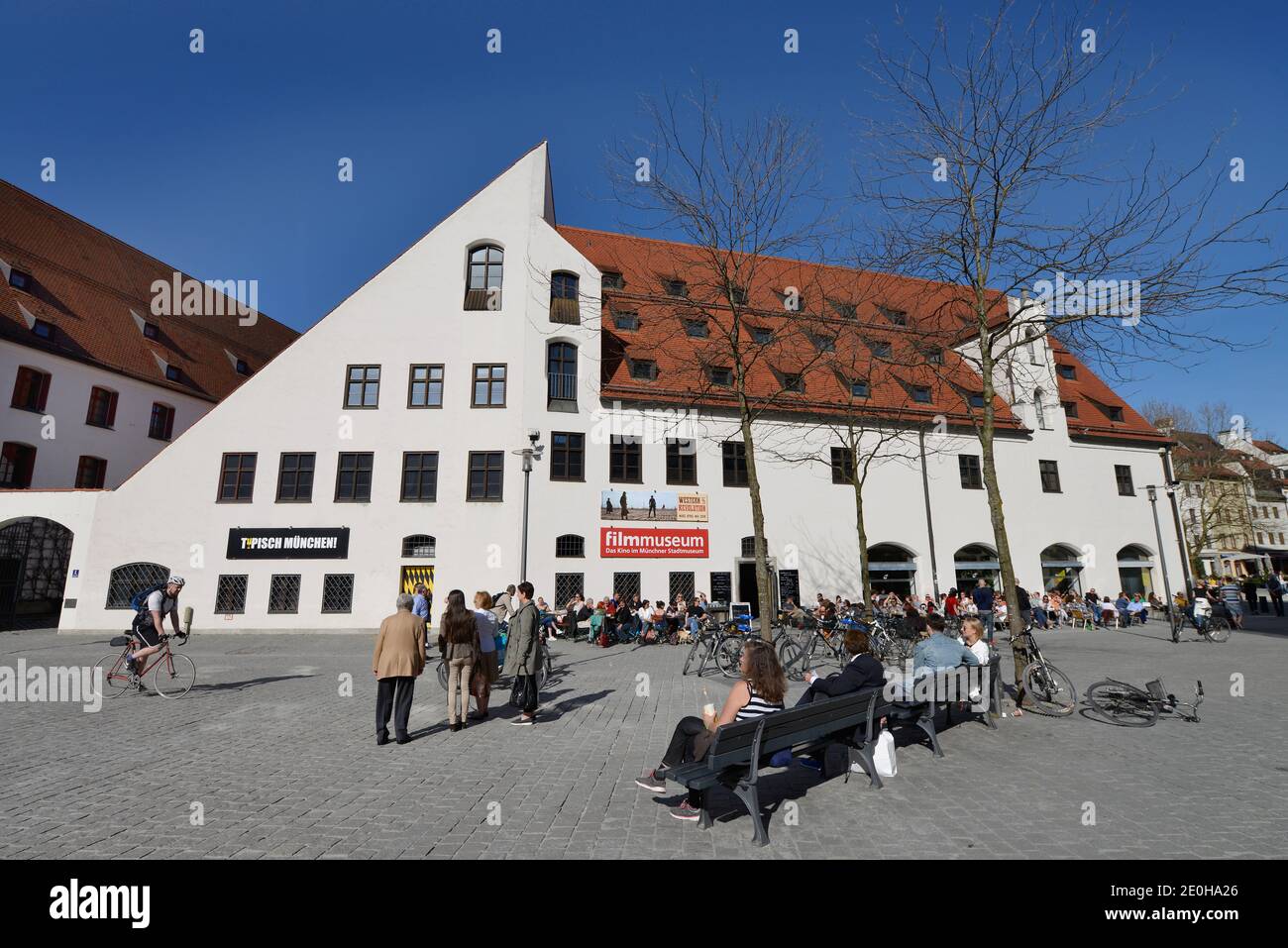 Muenchner Stadtmuseum, Sankt-Jakobs-Platz, Muenchen, Bayern ...