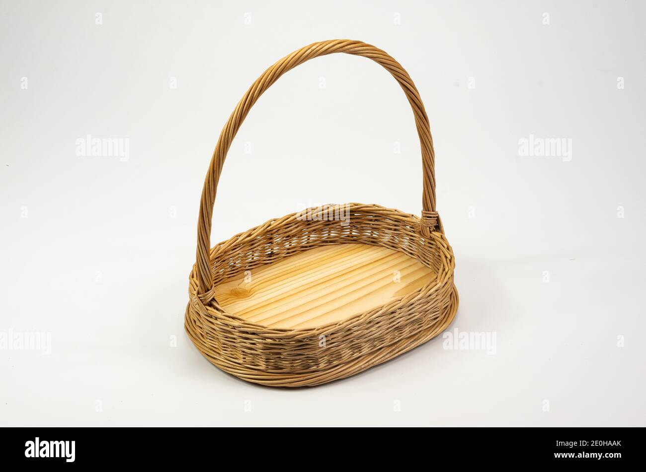 Wicker basket made by the master's hands, good job Stock Photo - Alamy