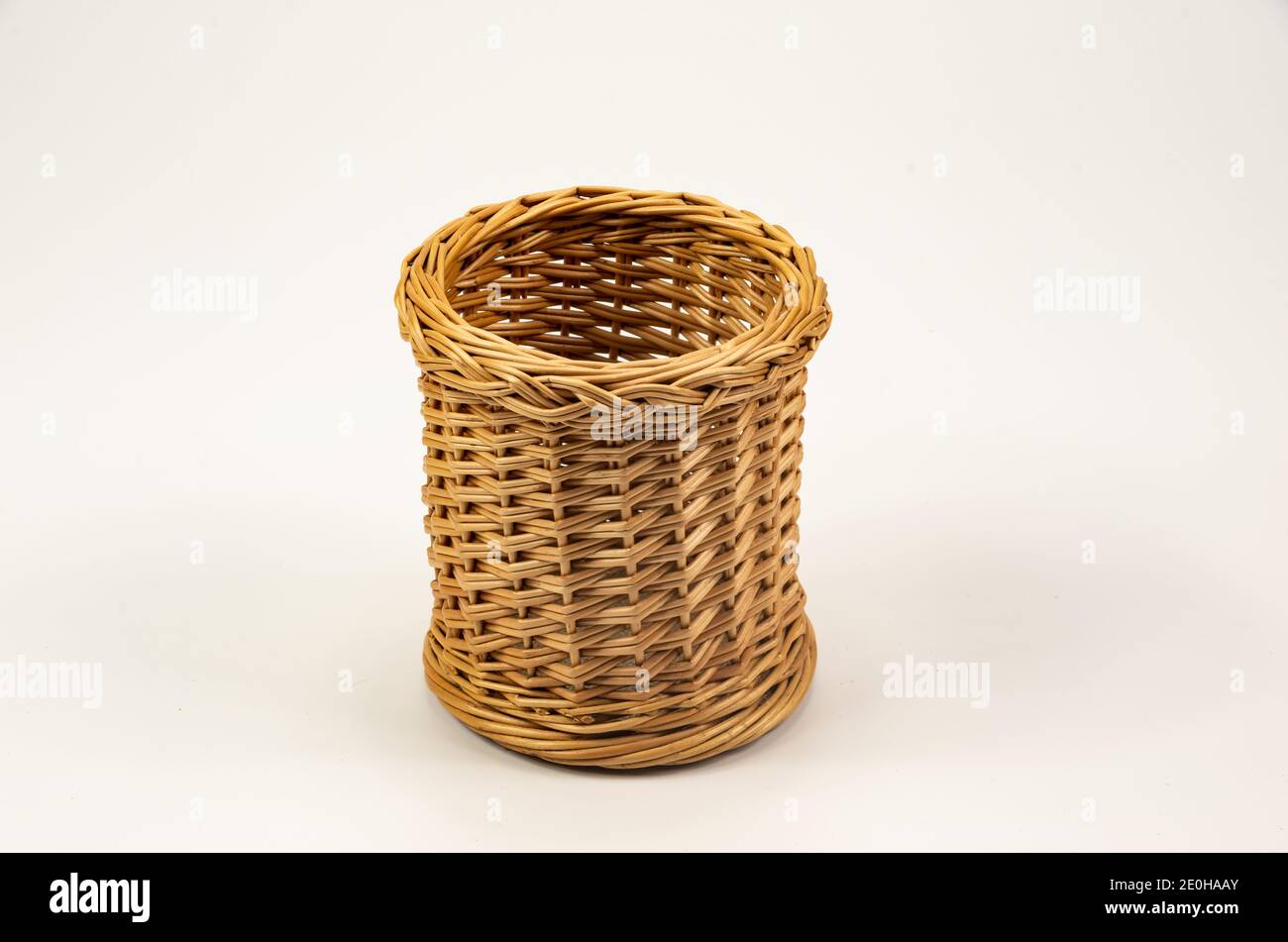 Wicker basket made by the master's hands, good job Stock Photo - Alamy