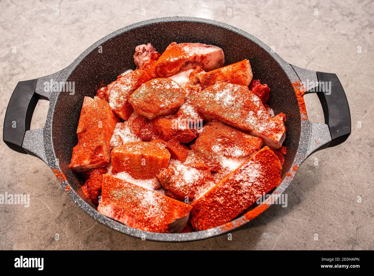 Cholent pot hi-res stock photography and images - Alamy