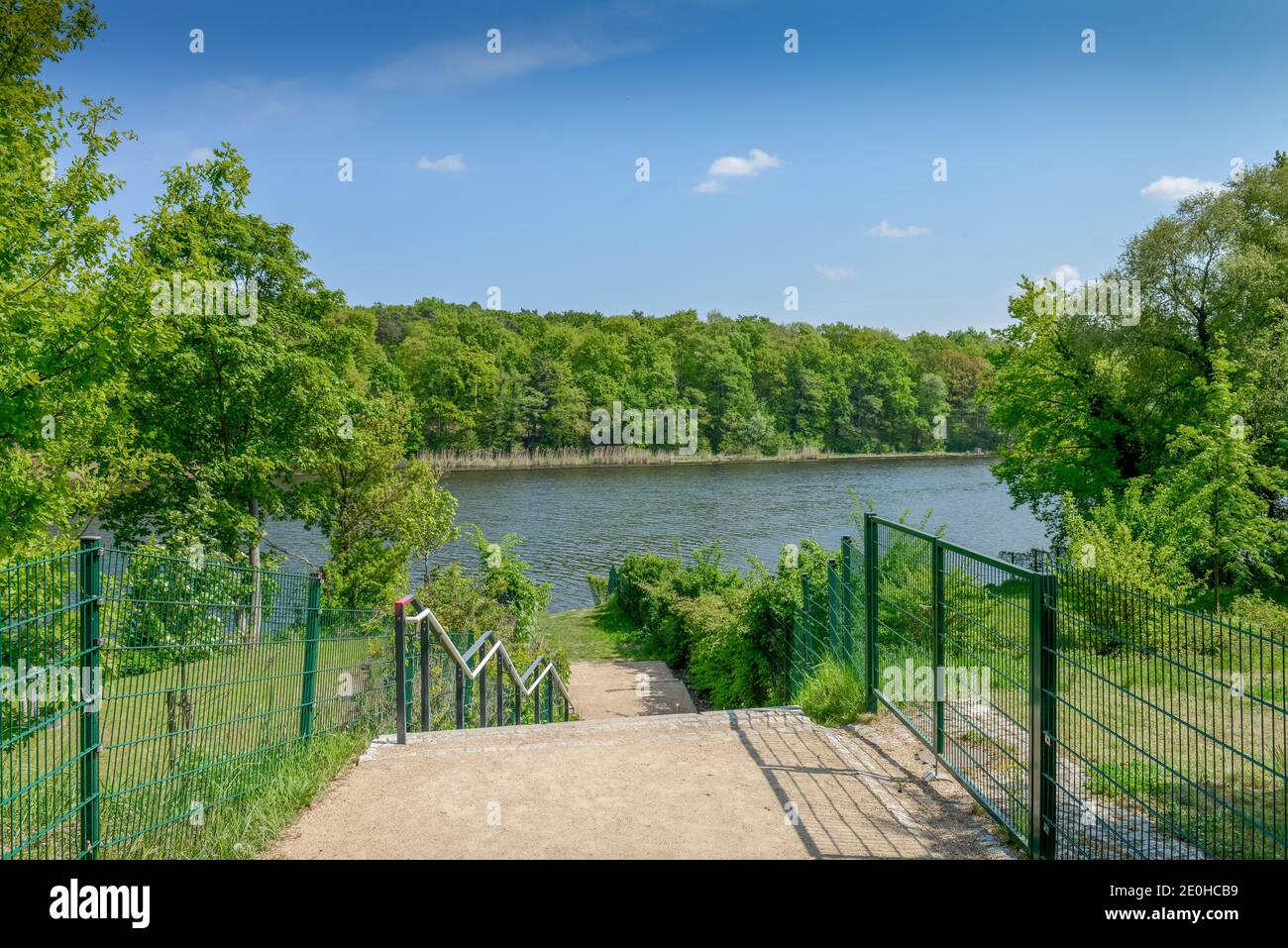 Griebnitzsee, Karl-Marx-Strasse, Potsdam, Brandenburg, Deutschland ...