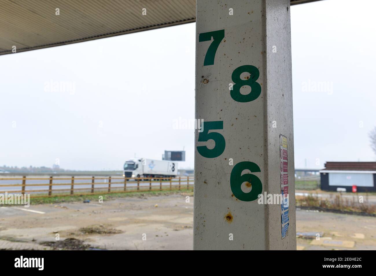 Petrol pump numbers hi-res stock photography and images - Alamy