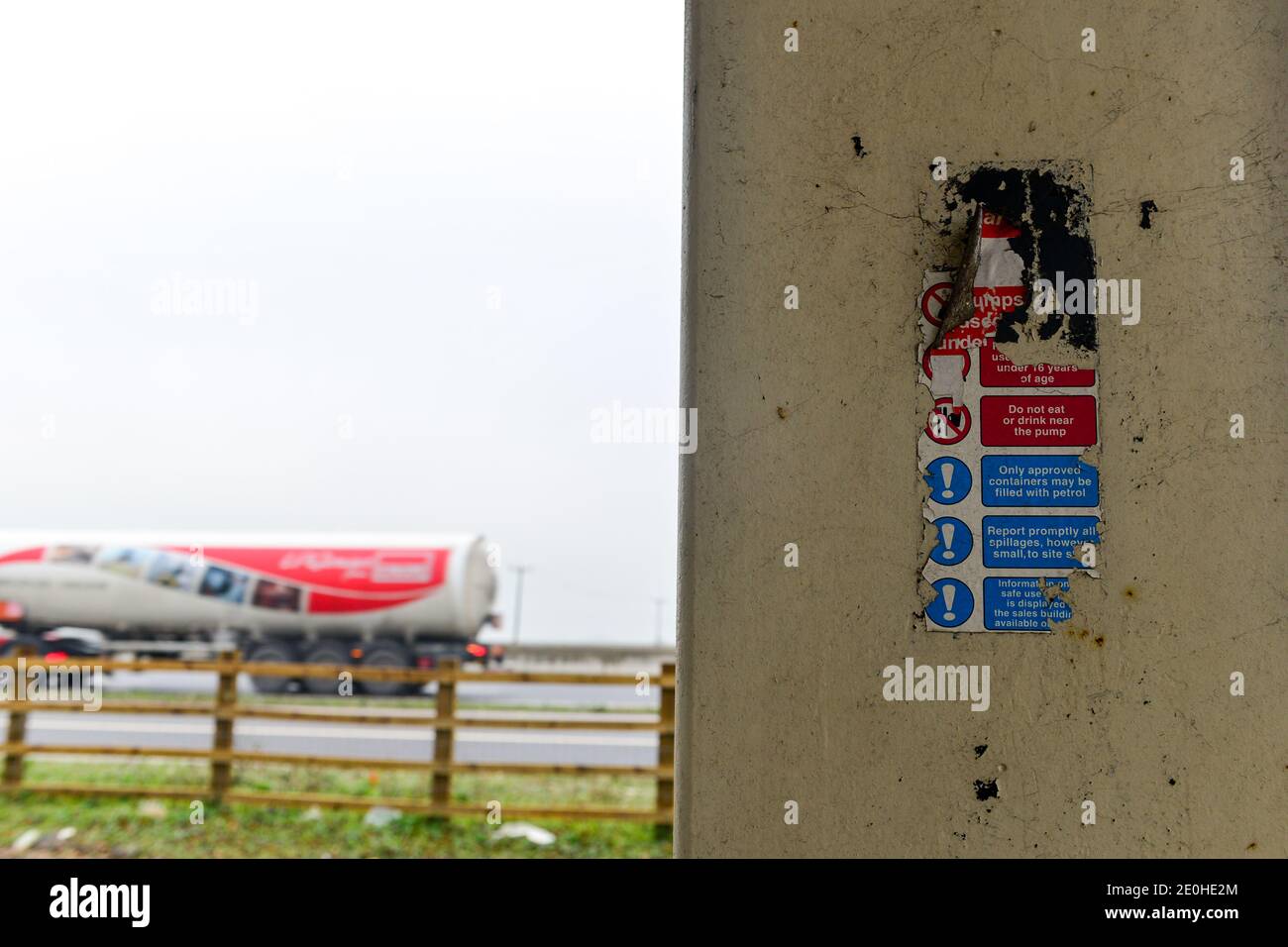 Cambridge , Uk , England, 31-12-2020, warning sign weathered and ...