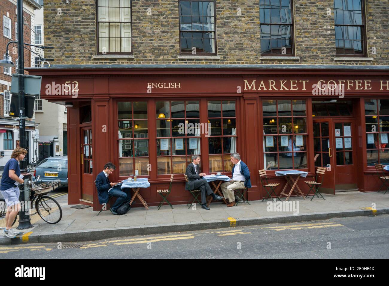 Old spitalfields market historical hi-res stock photography and images ...