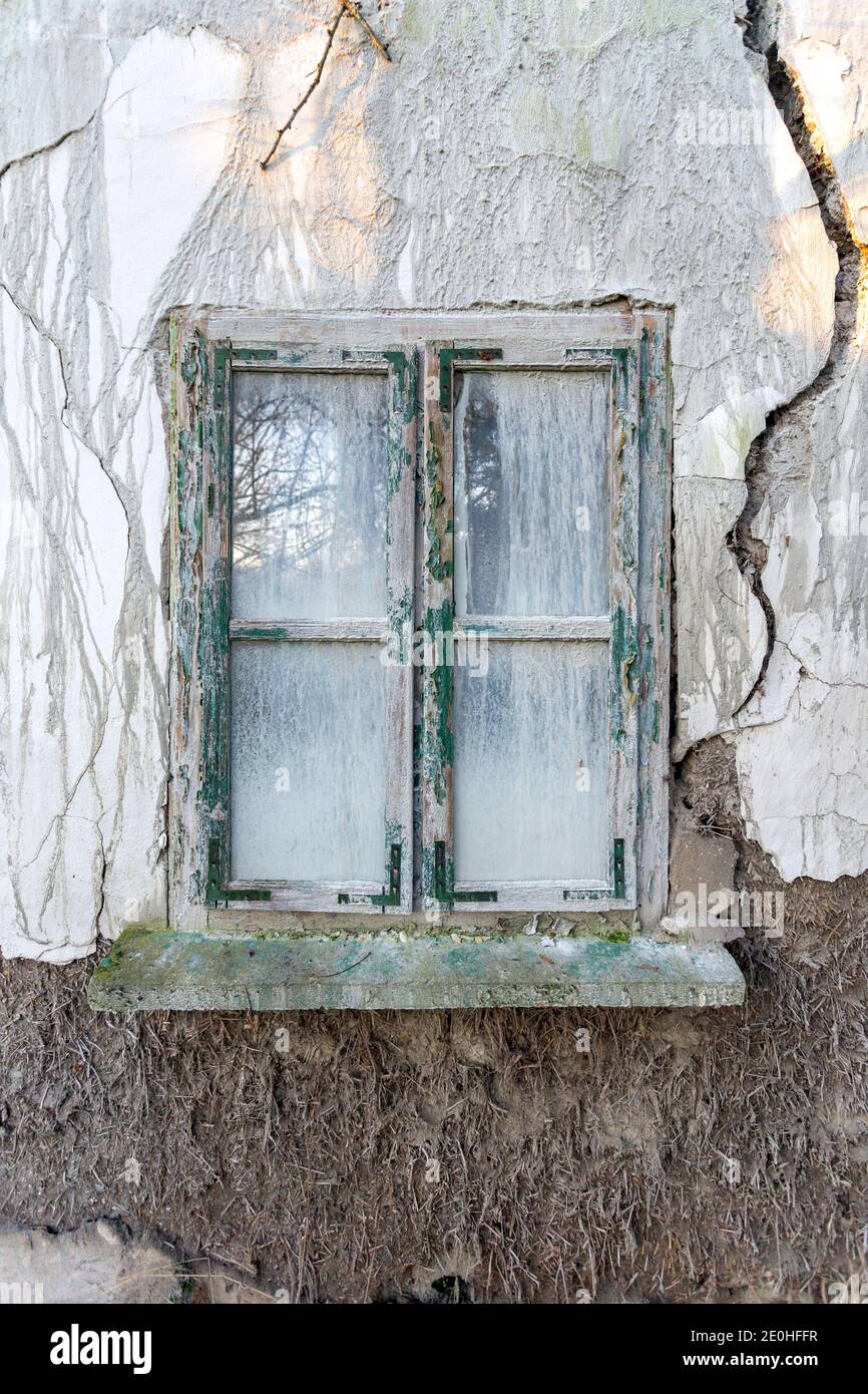 Old window in an abandoned house in the great hungarian plain Stock ...