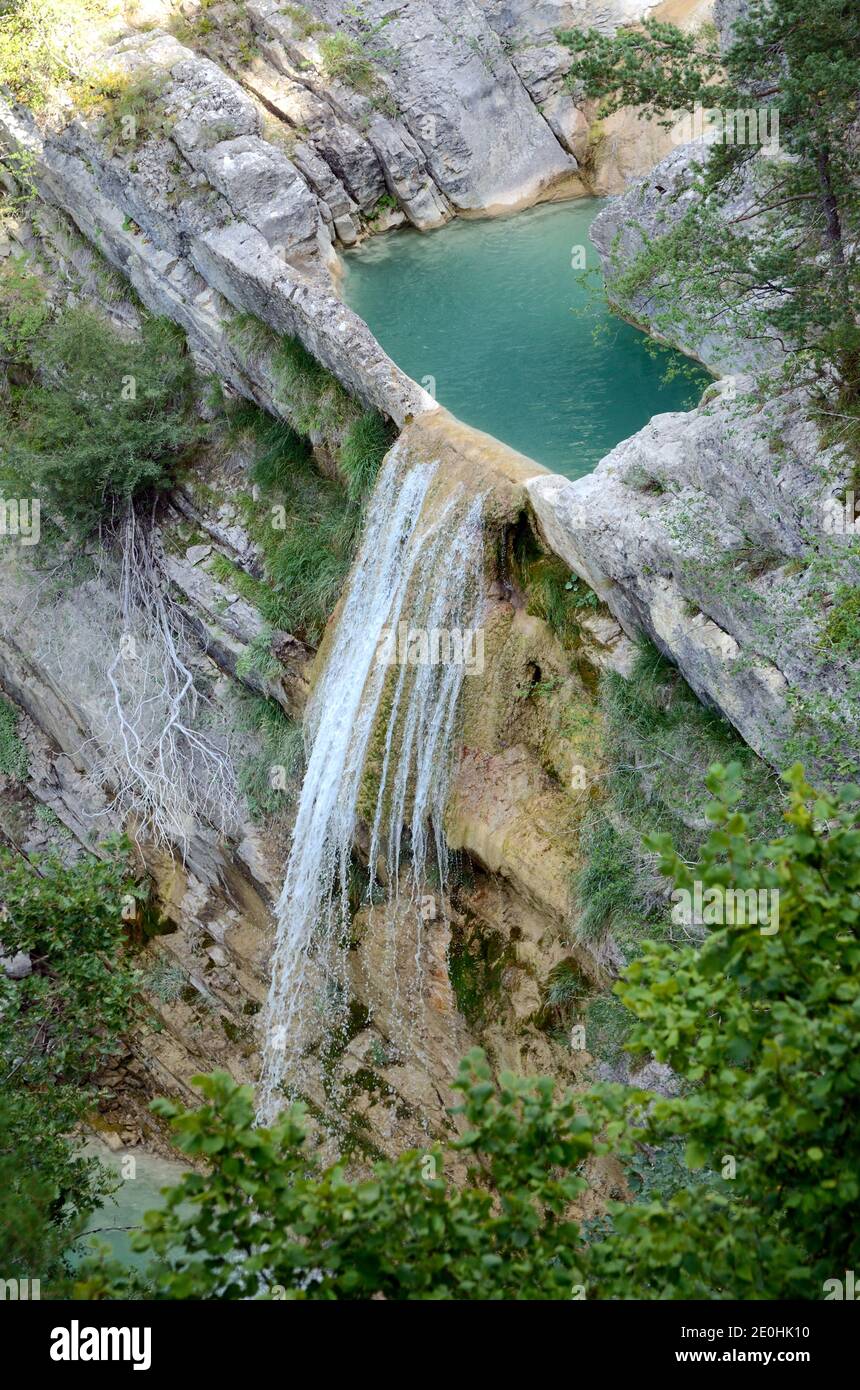 Natural Rock Strata Creating Dam & Turquoise Pool in River Asse ...