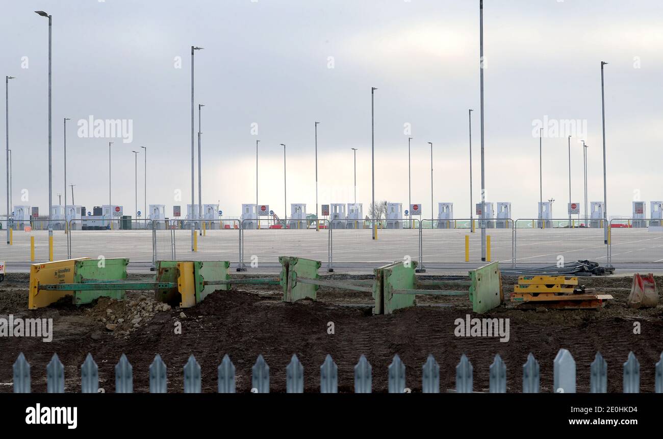 Sevington inland border facility hi-res stock photography and images ...