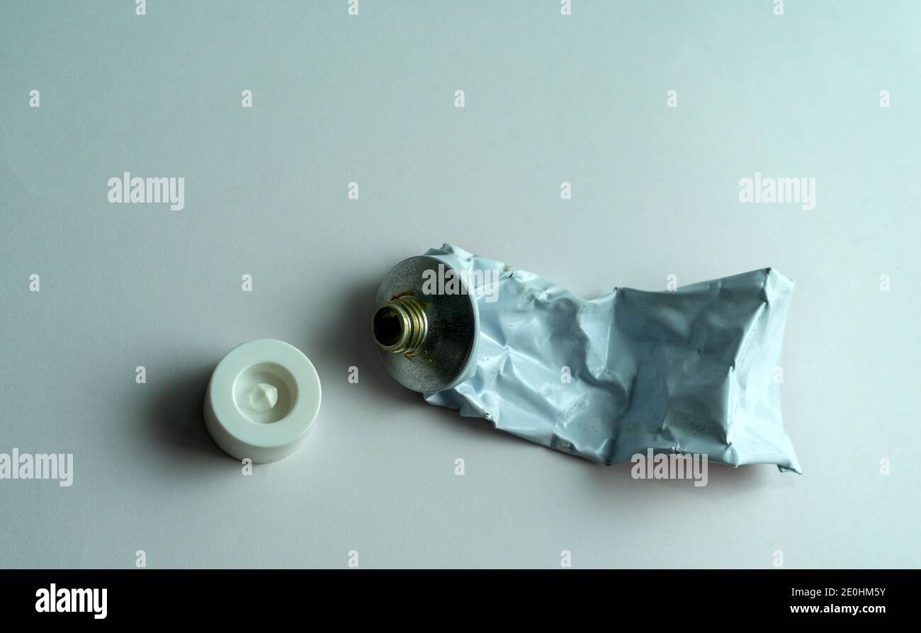 Empty toothpaste tube hi-res stock photography and images - Alamy