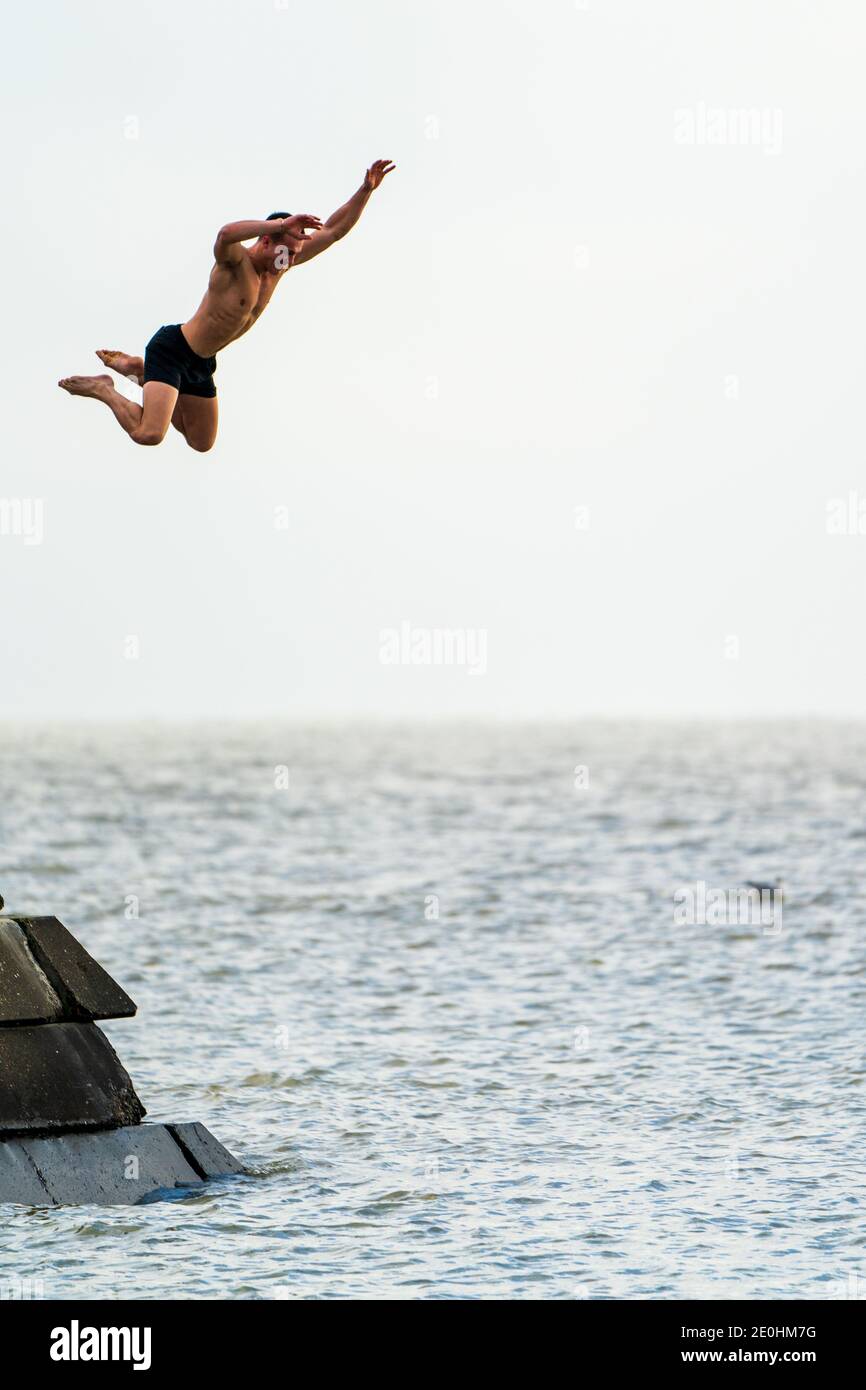 Broadstairs pier hi-res stock photography and images - Alamy
