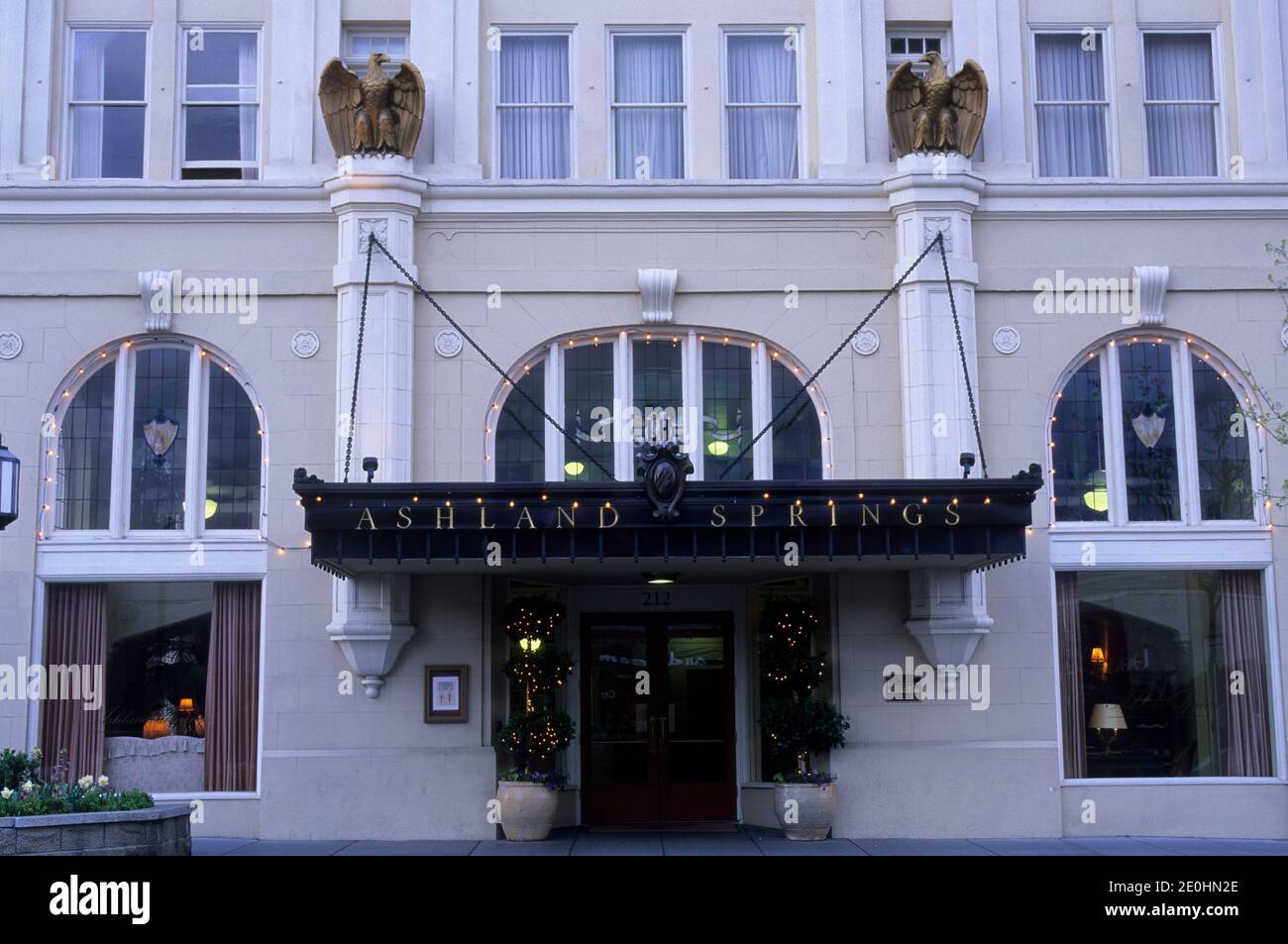 Ashland oregon hi-res stock photography and images - Alamy