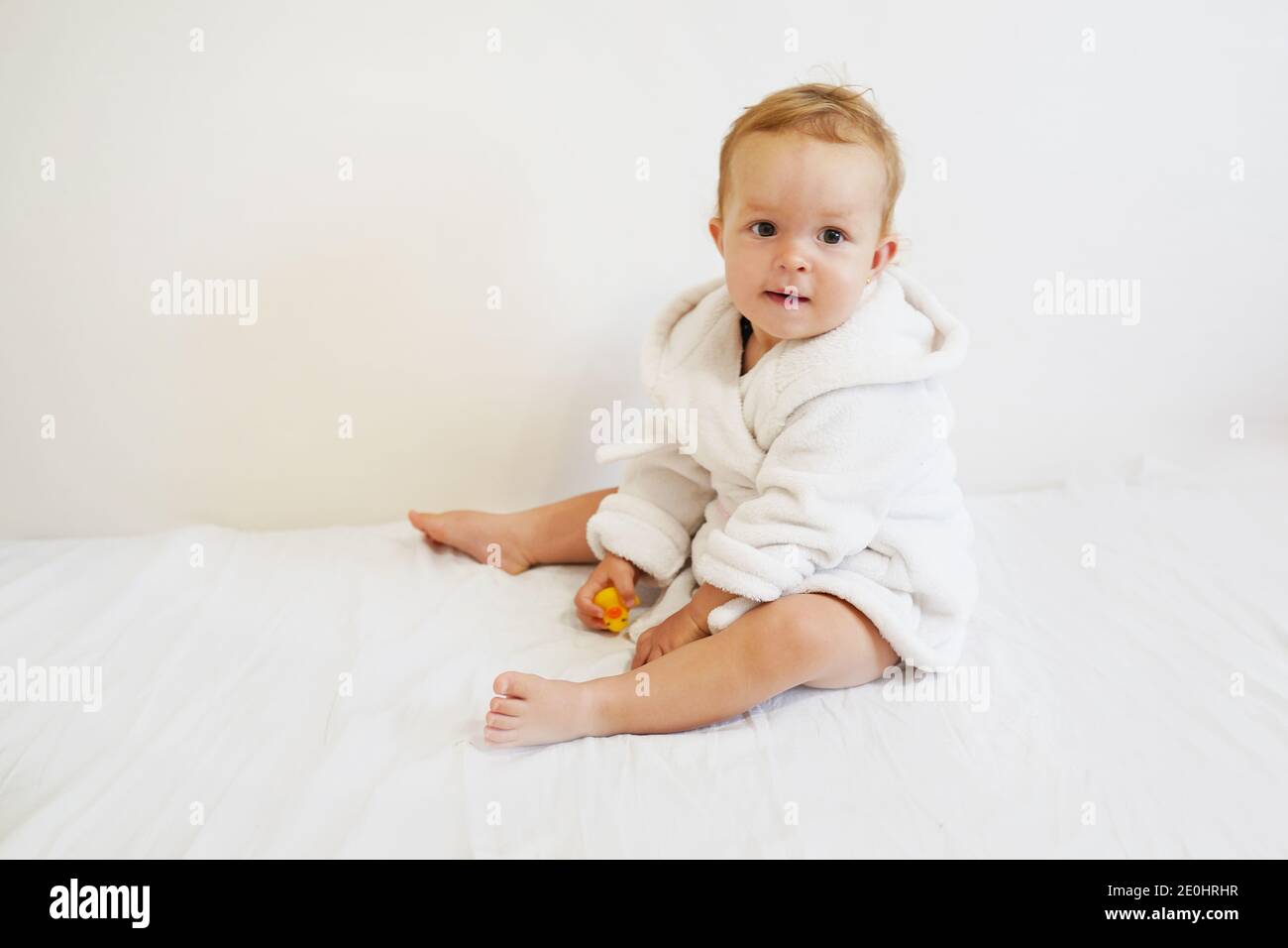 Newborn baby taking bath hi-res stock photography and images - Alamy
