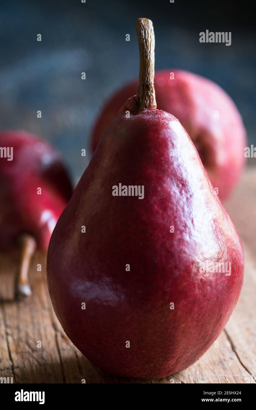 Red pears hi-res stock photography and images - Alamy