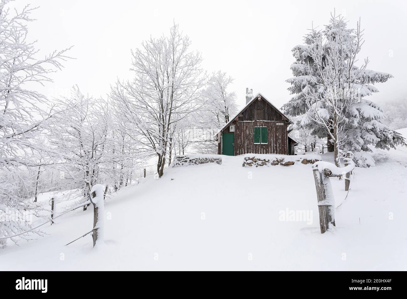 Hut in winter landscape hi-res stock photography and images - Alamy