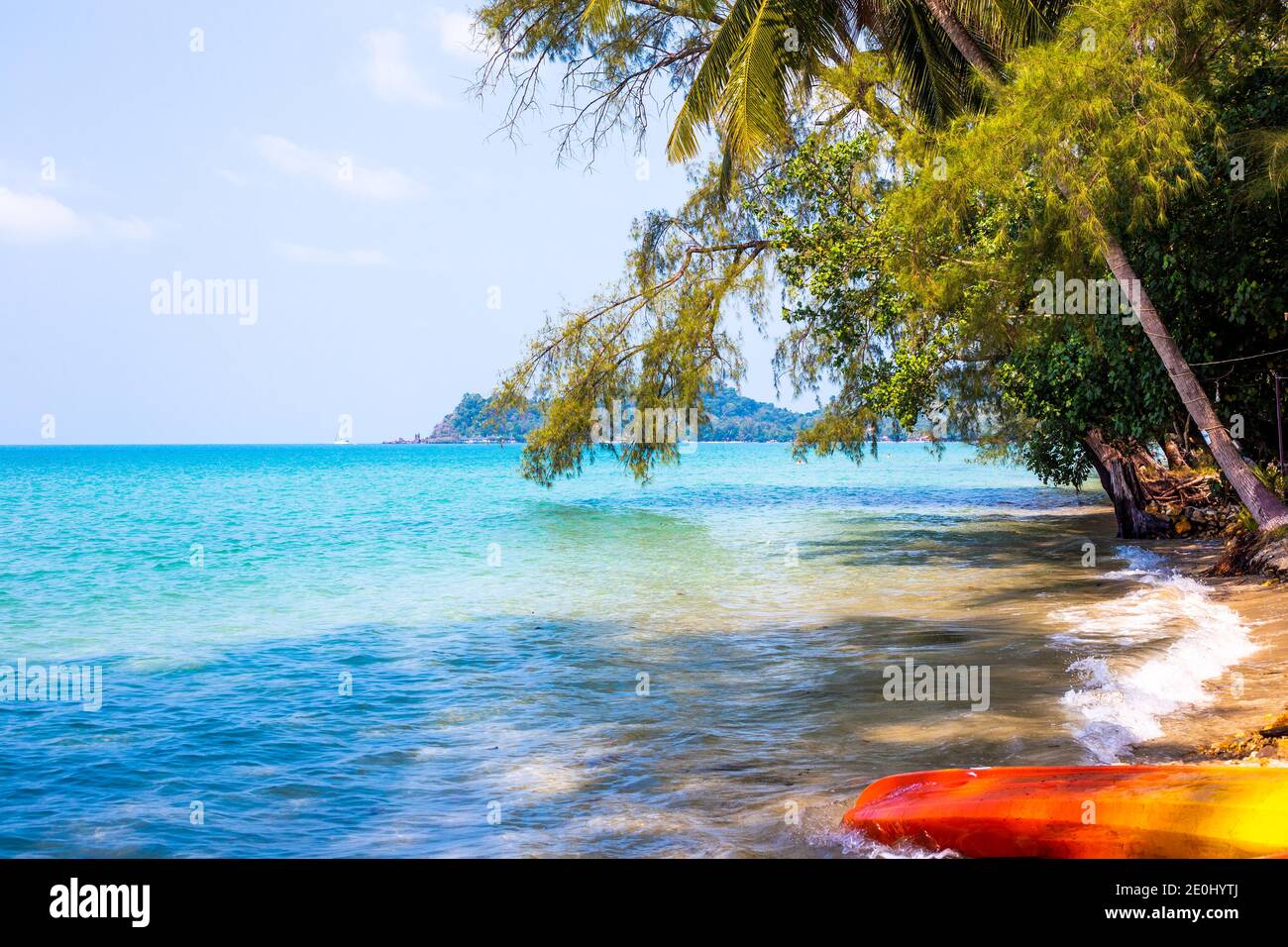 Thailand tropical coastline and kayak boat. Beautiful Asian sea ...