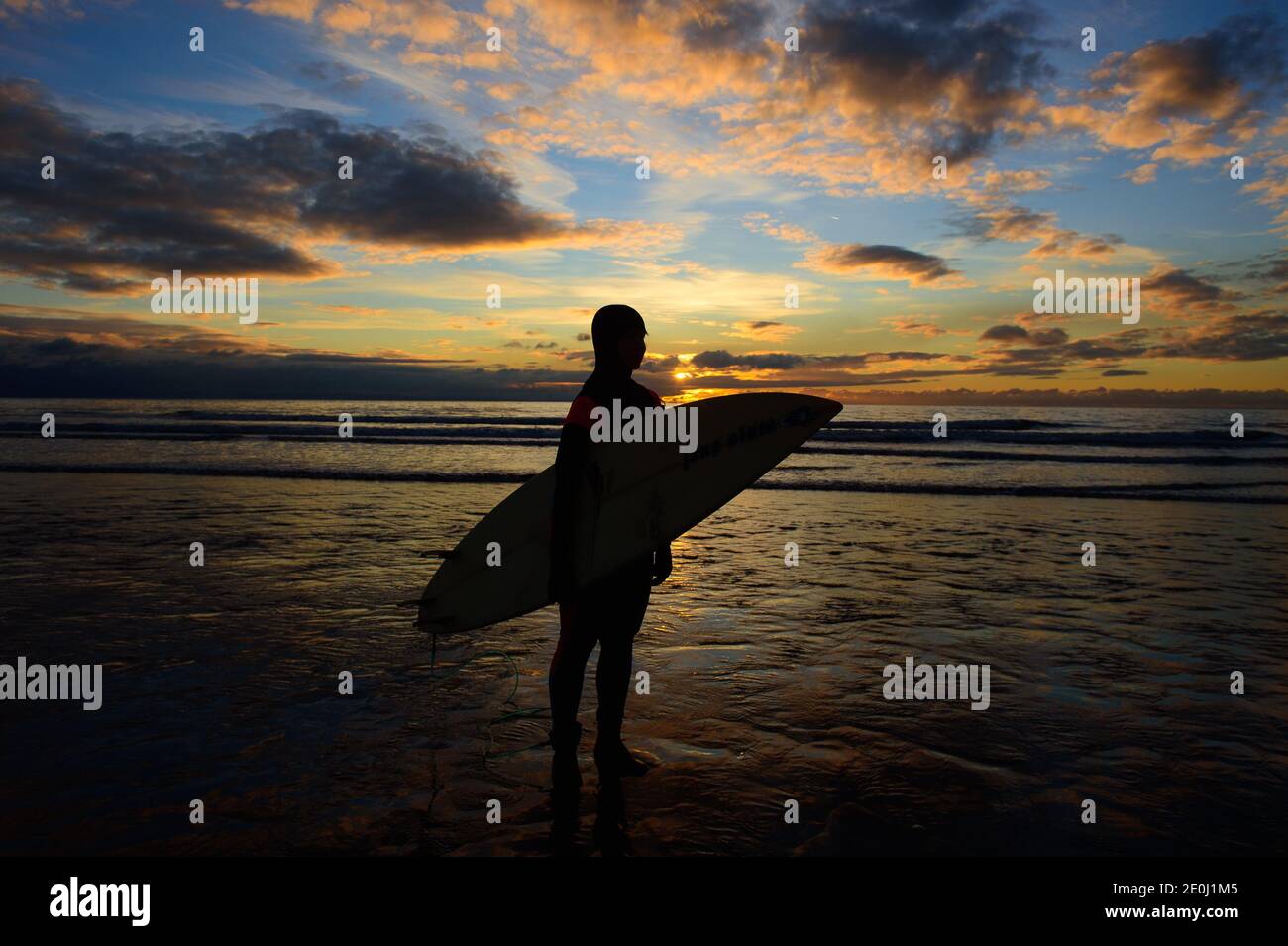 Porthcawl, UK. 01st Jan, 2021. 1st January 2021 - Porthcawl - Surfers ...