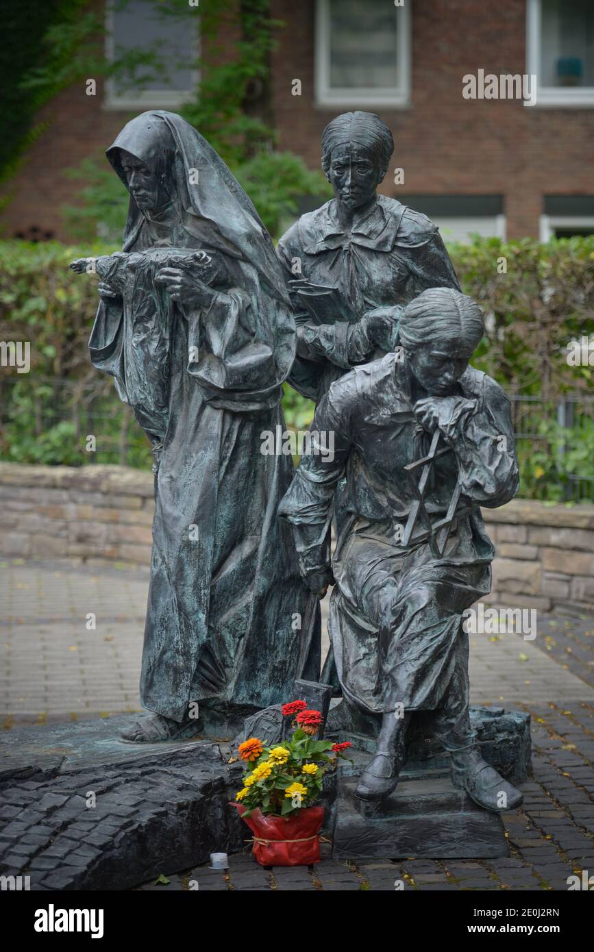 Edith-Stein-Denkmal, Boersenplatz, Koeln, Nordrhein-Westfalen ...