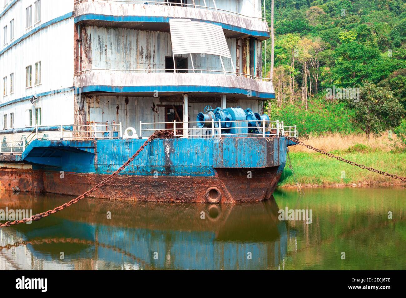 Large cruise ship stands in hi-res stock photography and images - Alamy
