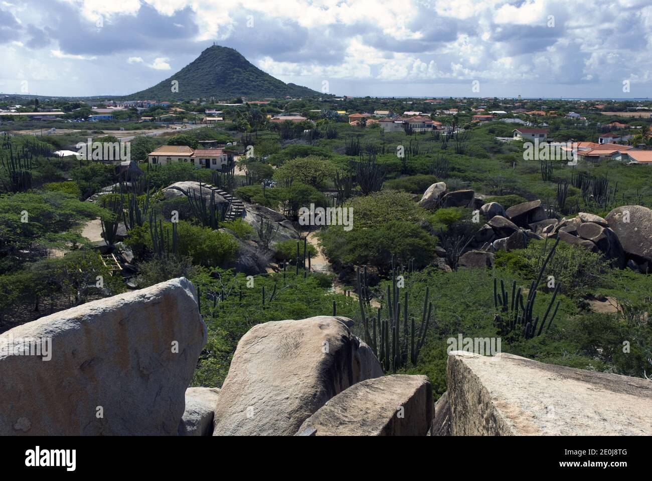 Aruba desert hi-res stock photography and images - Alamy