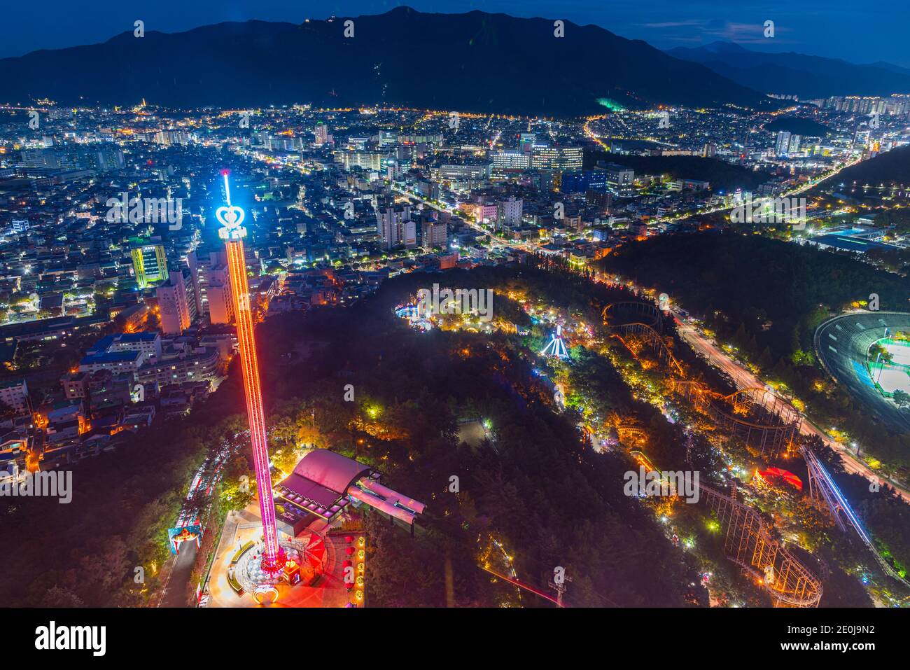 DAEGU, KOREA, OCTOBER 28, 2019: Night aerial view of eworld amusement ...