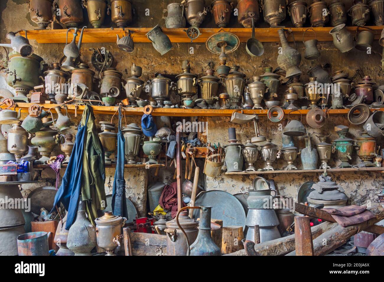 Hardware Market High Resolution Stock Photography and Images - Alamy