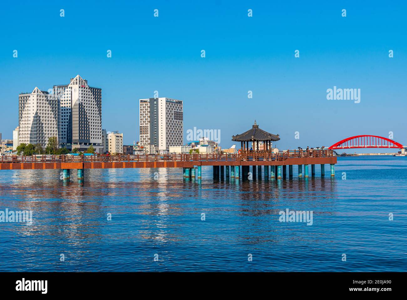 SOKCHO, KOREA, OCTOBER 27, 2019: Pavilion at Cheongchoho lake with view ...