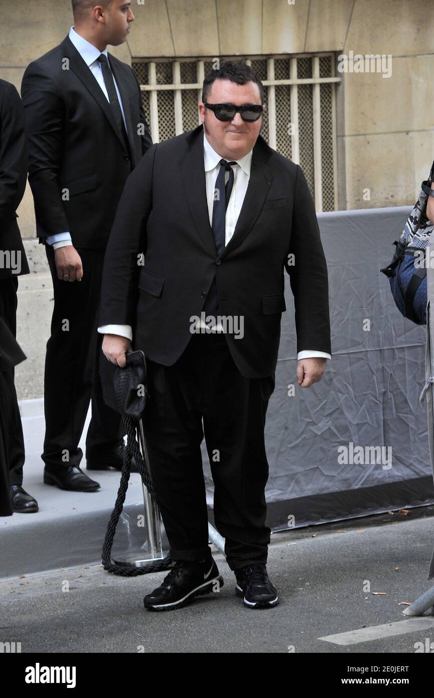 Alber Elbaz arriving the Christian Dior Fall-Winter 2012-2013 Haute ...