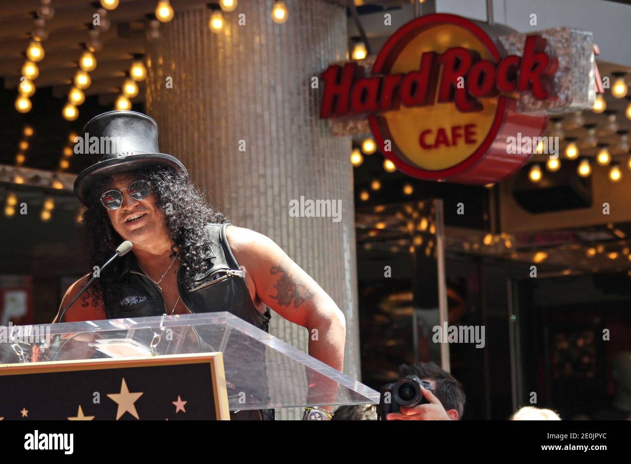 Slash (Saul Hudson) honored with his own Star on the Hollywood Walk of ...