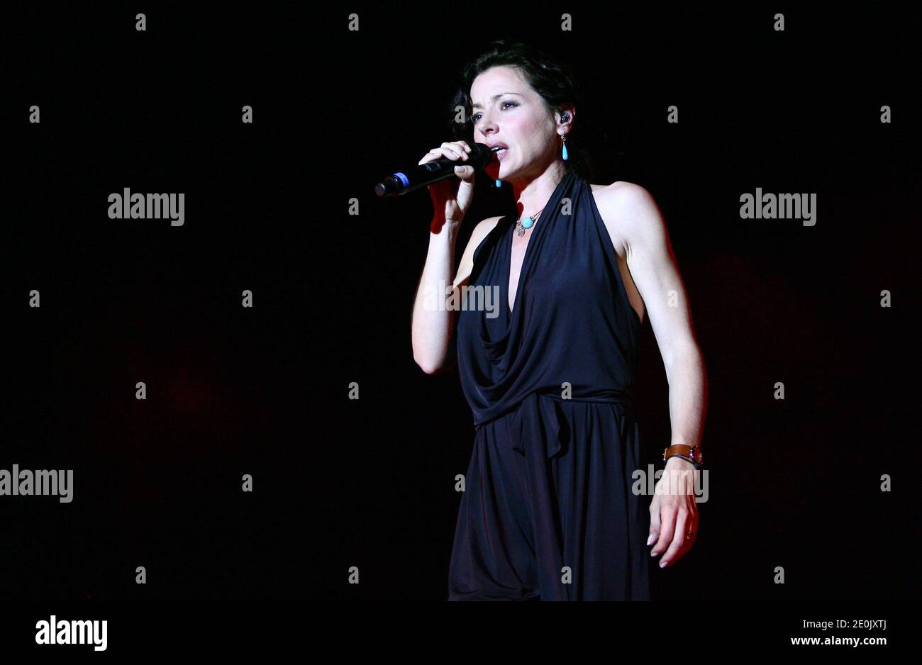 Tina arena singer hi-res stock photography and images - Alamy