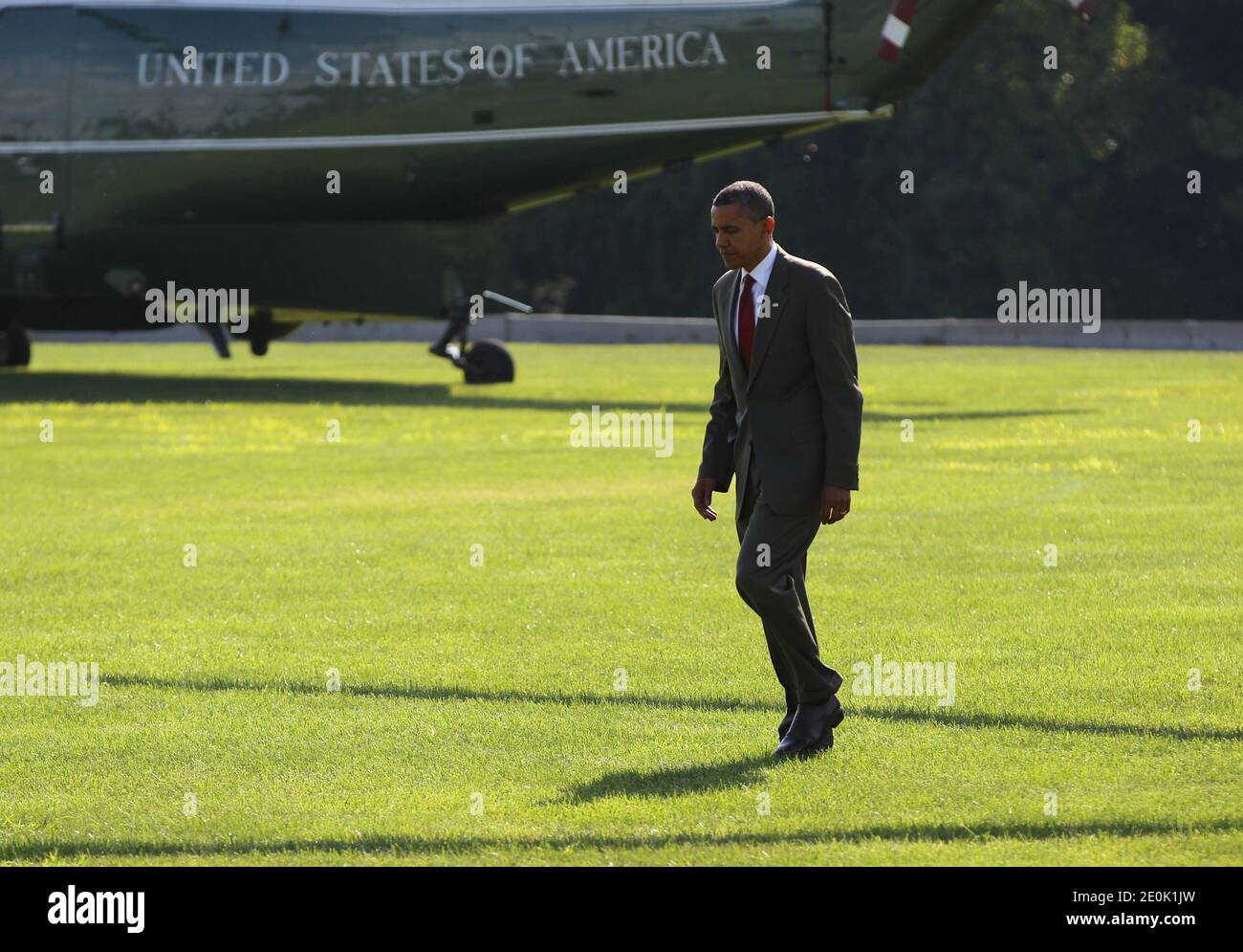 President Barack Obama arrives via Marine One to attend two campaign ...