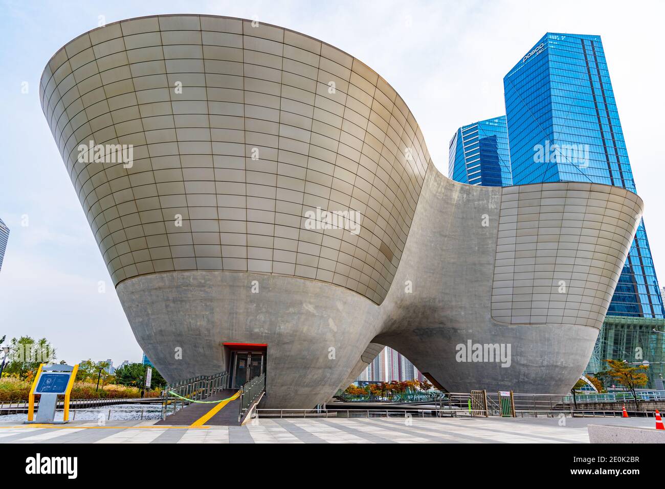 INCHEON, KOREA, OCTOBER 25, 2019: Tri-bowl cultural center at Central ...