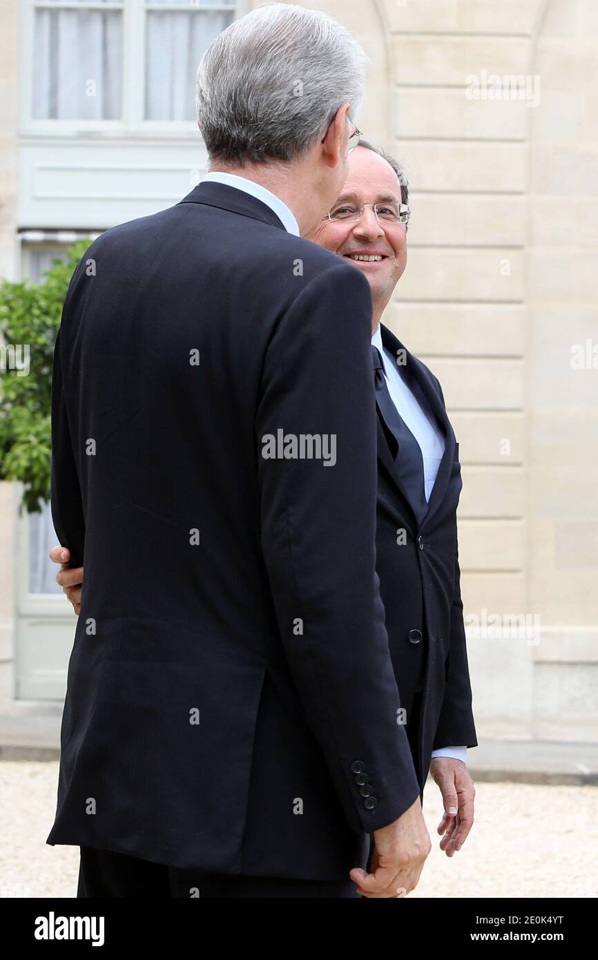 Mario monti leave hi-res stock photography and images - Alamy