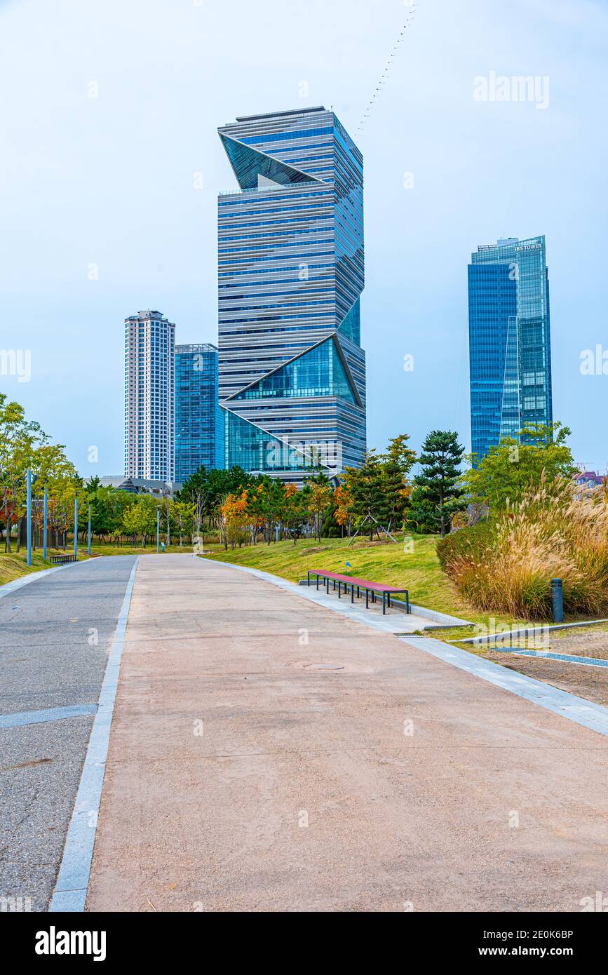 INCHEON, KOREA, OCTOBER 25, 2019: G-Tower at Songdo Central park at ...