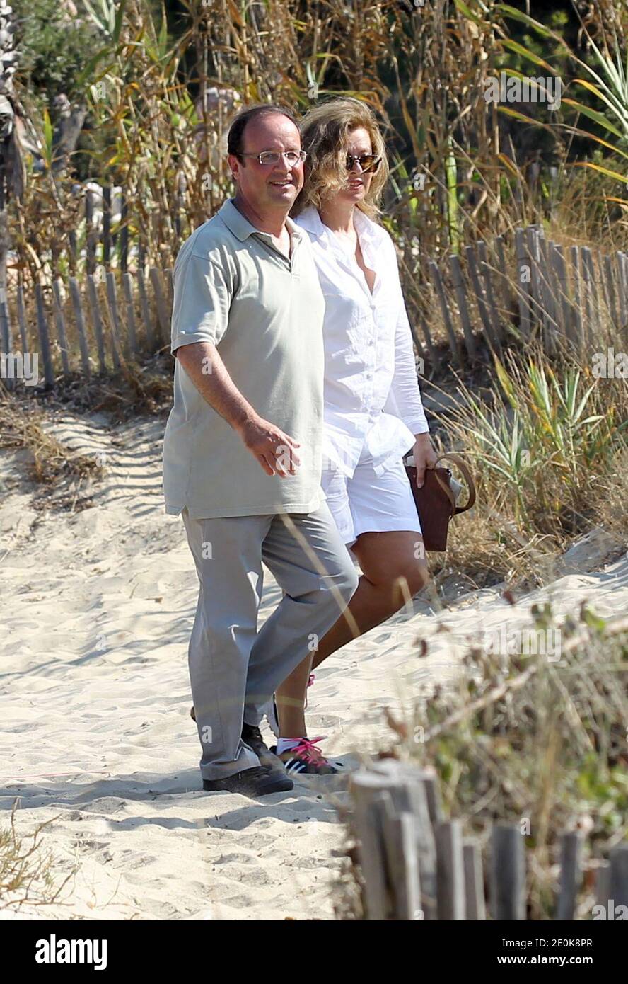 François hollande beach hi-res stock photography and images - Alamy