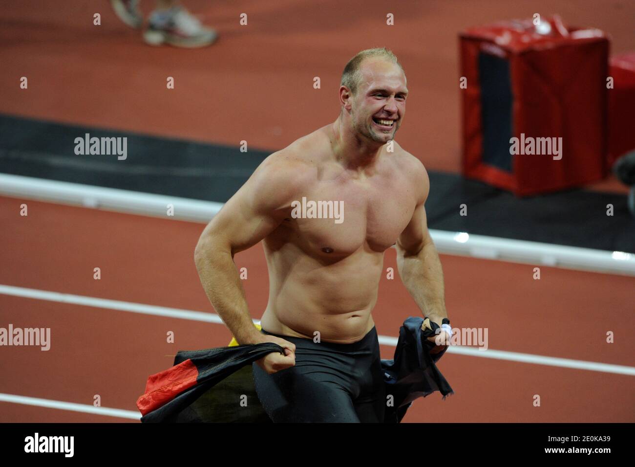 Olympische stadion in london 2012 hi-res stock photography and images ...