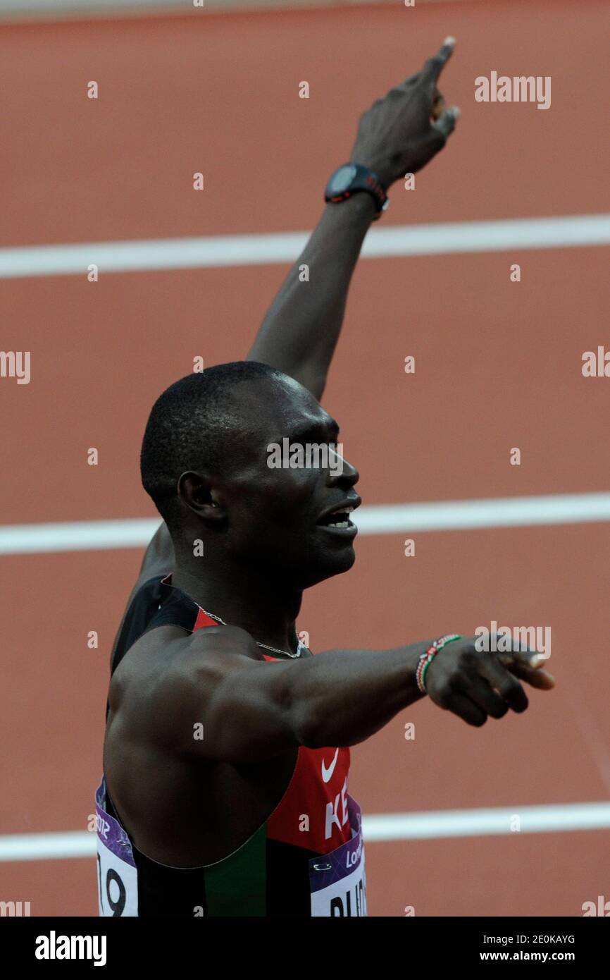 Kenya's Daniel Rudisha beats the world record and wins the gold medal ...