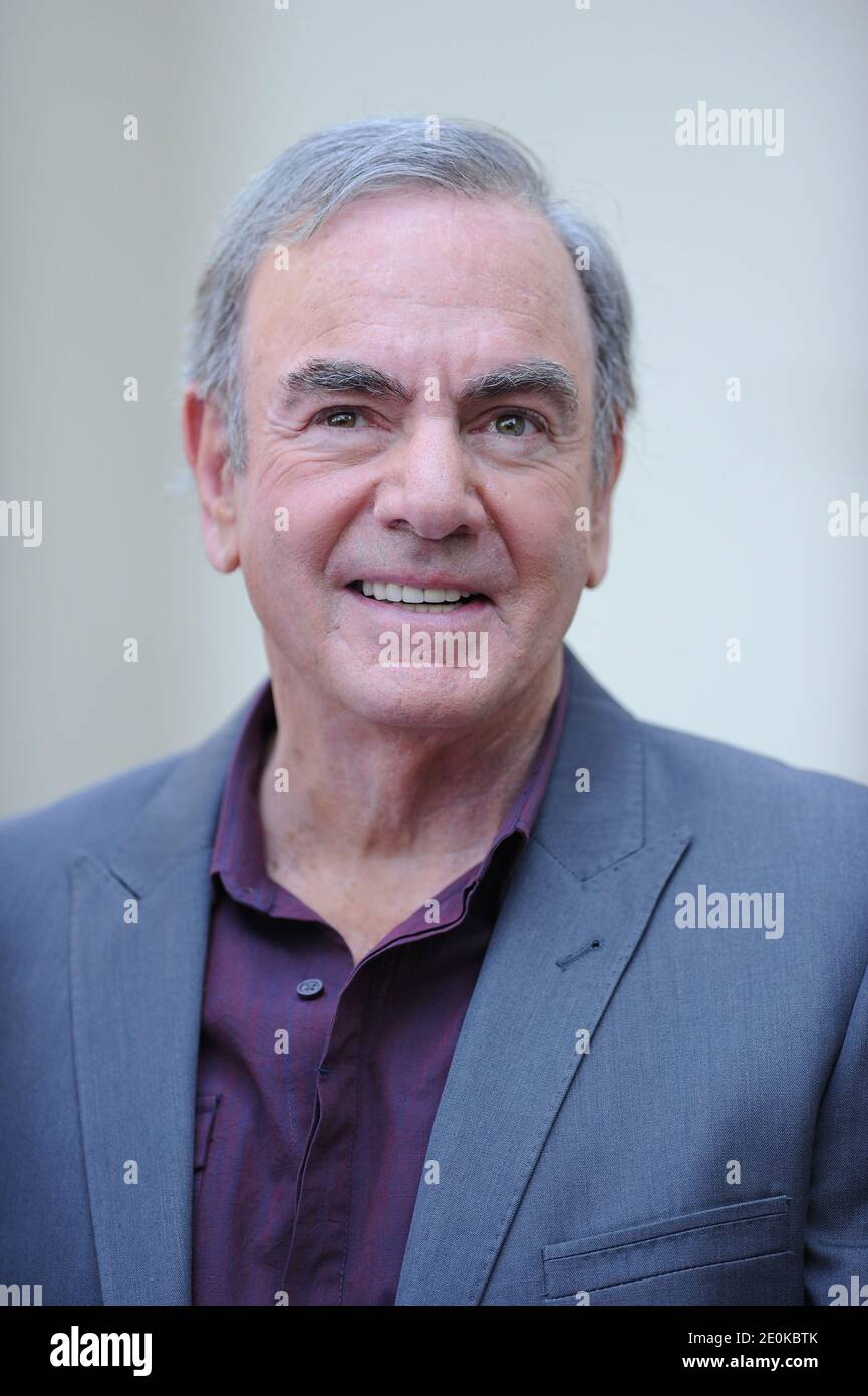 Singer Neil Diamond is honored with the 2,475th Star on the Hollywood ...