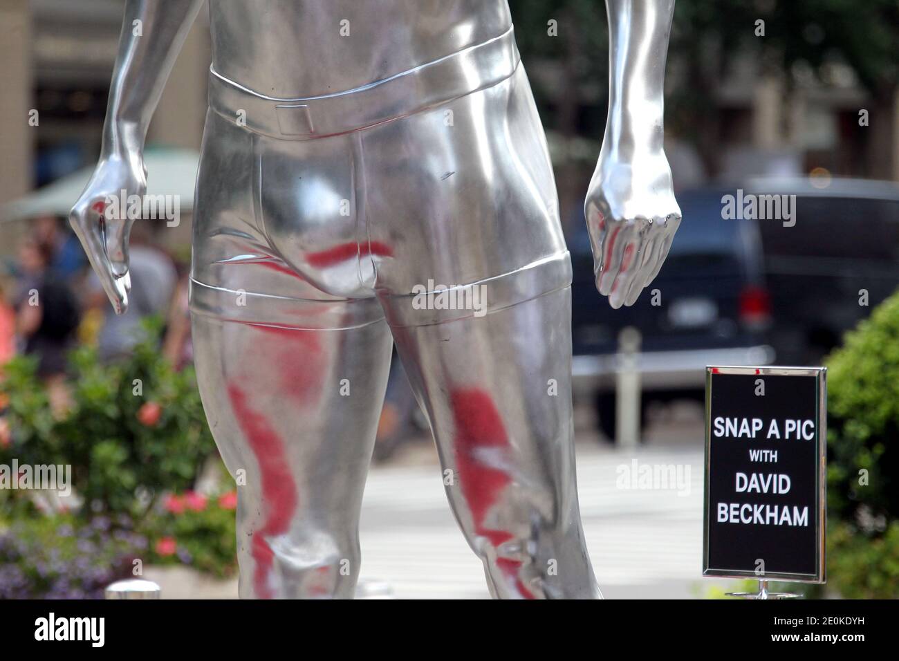 H&M plants six 10 foot statues of David Beckham throughout Manhattan to ...
