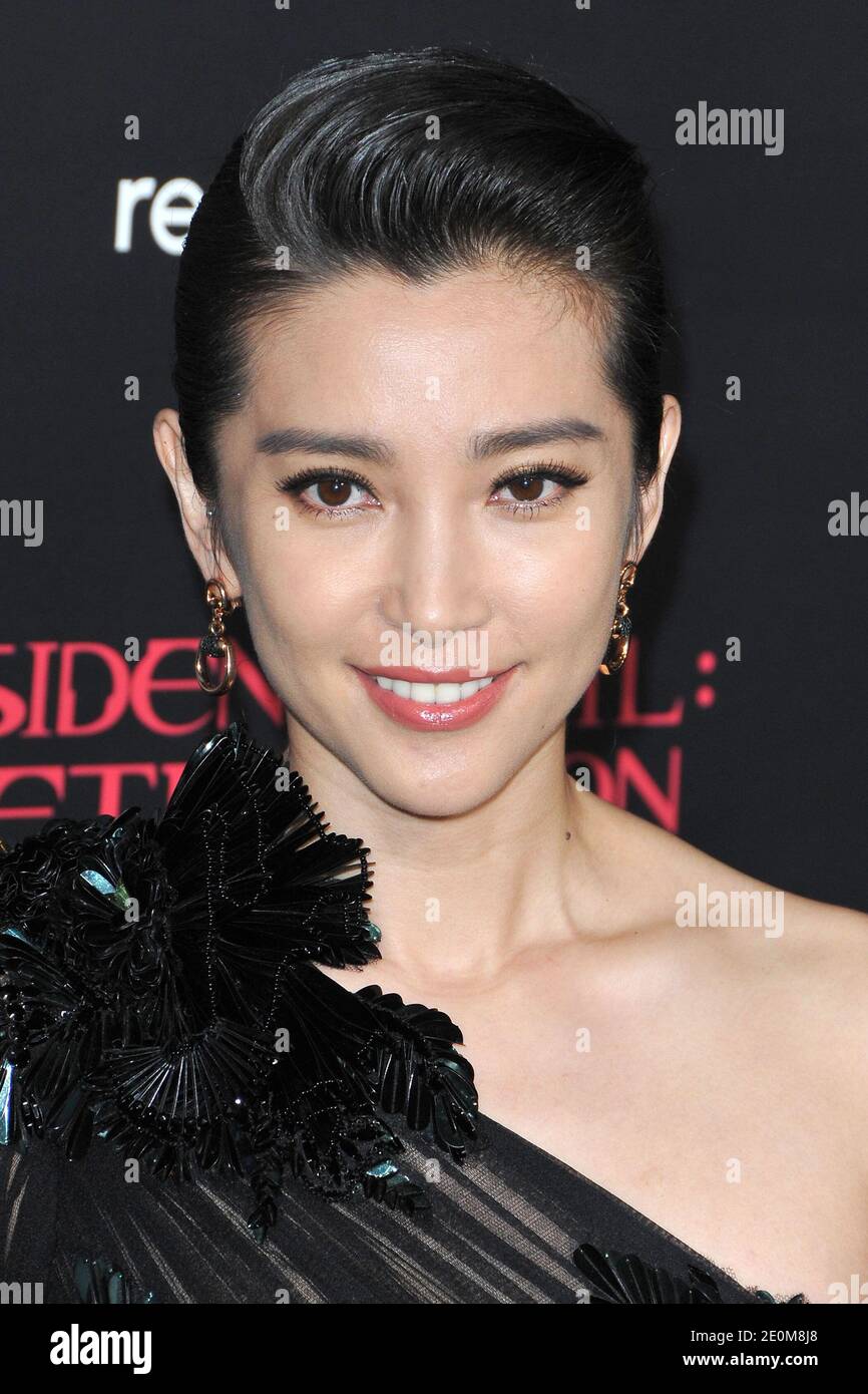 Li Bingbing attending the premiere of 'Resident Evil: Retribution', at ...