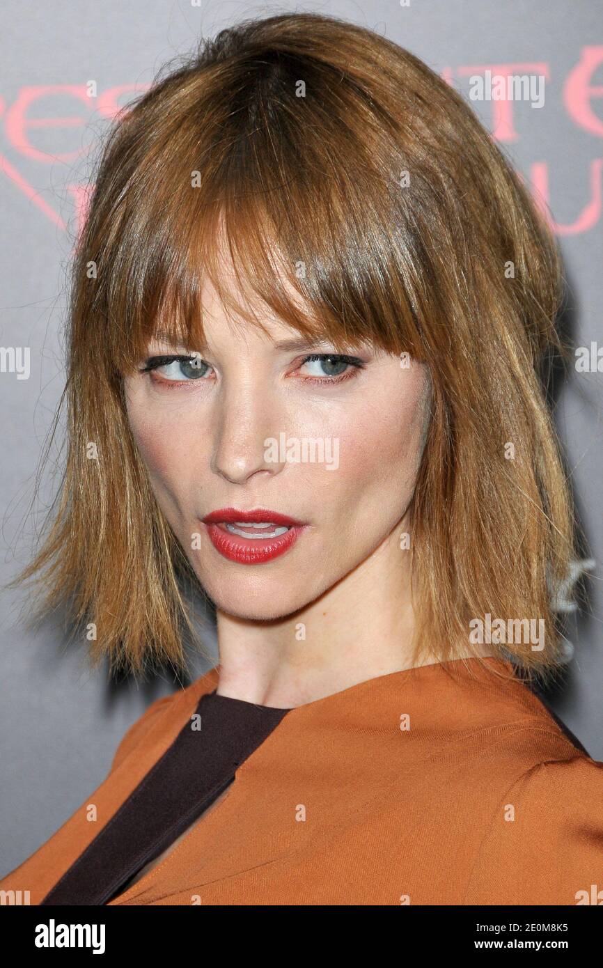 Sienna Guillory attending the premiere of 'Resident Evil: Retribution ...